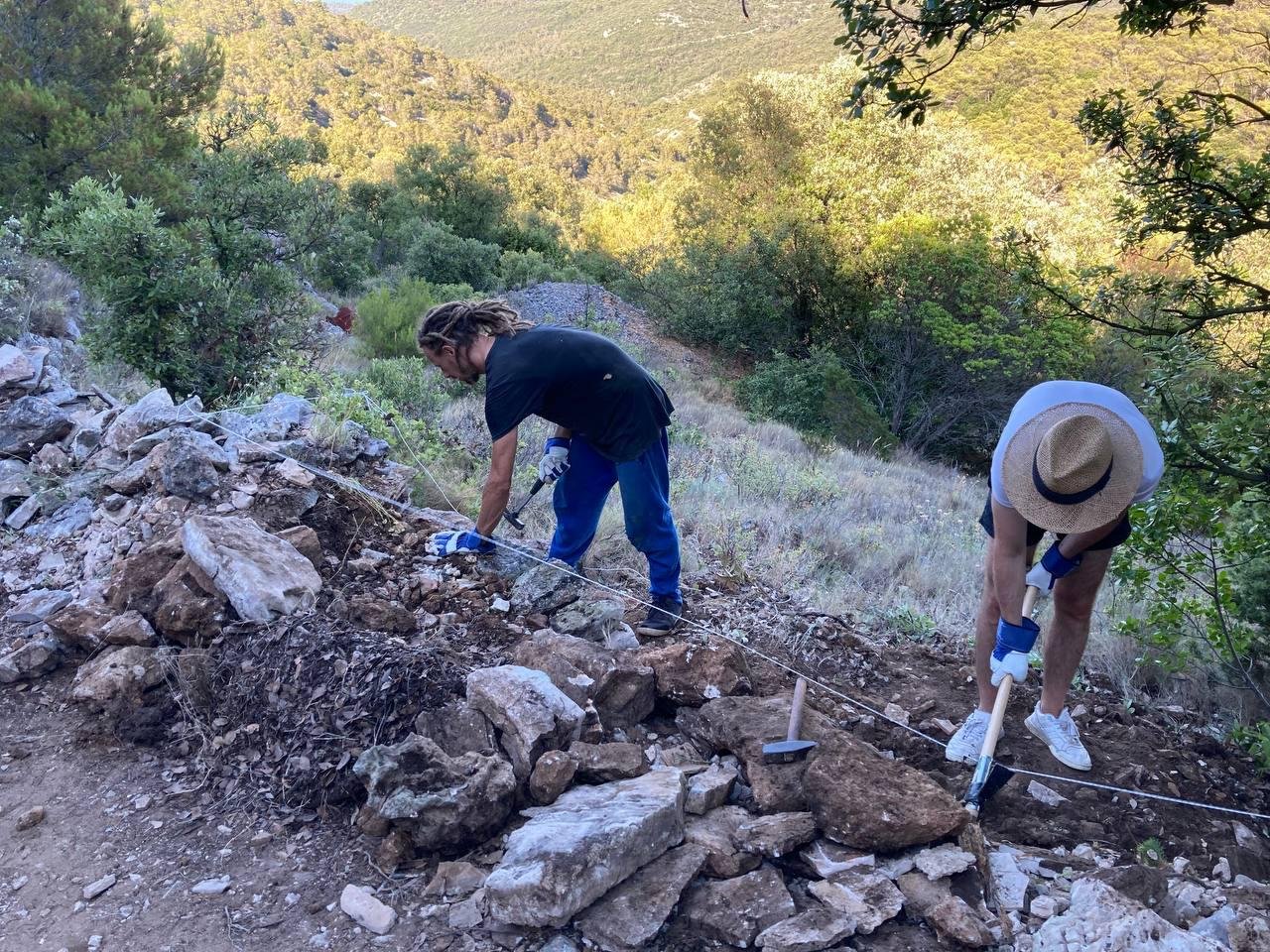 Dry Stone Walls - Suhozid - ISSA- Island School of Social Autonomy